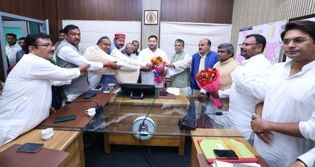 Bihar results: RJD holds review meeting; leaders allege EVM ...